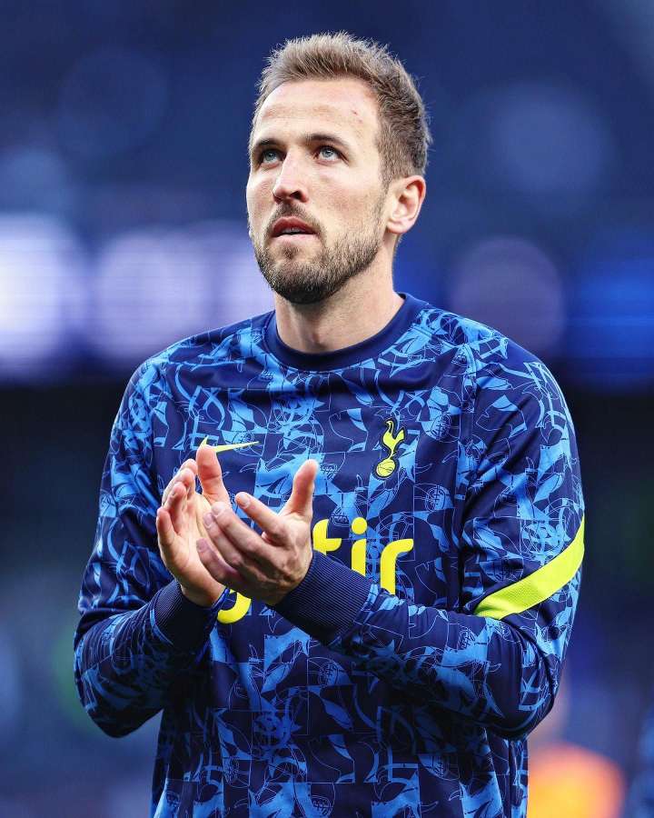 罗马诺：拜仁慕尼黑就哈里-凯恩正式向热刺提交报价...