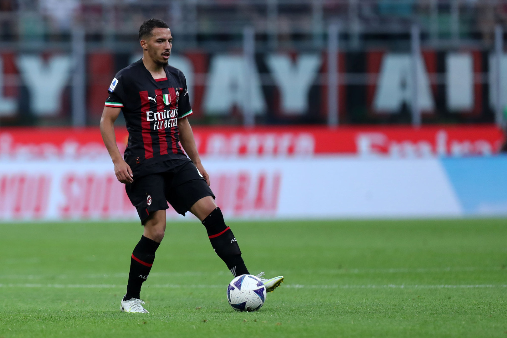 本纳赛尔传球能力位列意甲顶级，要求AC米兰匹配利物浦报价_PP视频体育频道