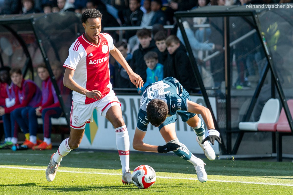 【搬运】本届U17欧少赛荷兰队值得关注的几大新星|荷兰|阿尔克马尔|PSV埃因霍温|荷兰U17|斯密特|懂球帝