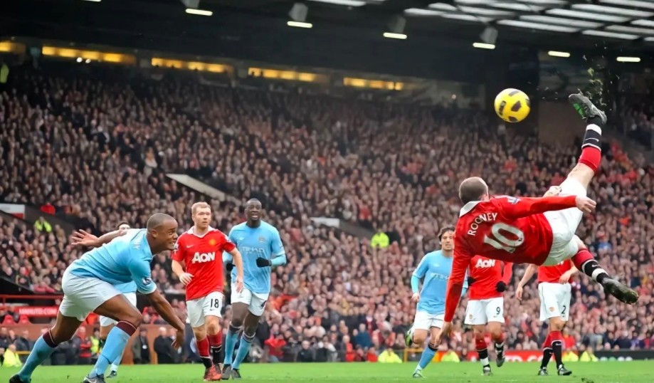 最难忘回忆？麦克托米奈：永远不会忘记鲁尼对曼城的倒钩破门