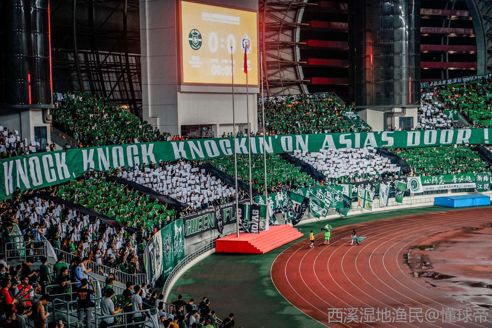 浙媒谈浙江队主场TIFO：7月开始策划，浙江足球历史规模最大