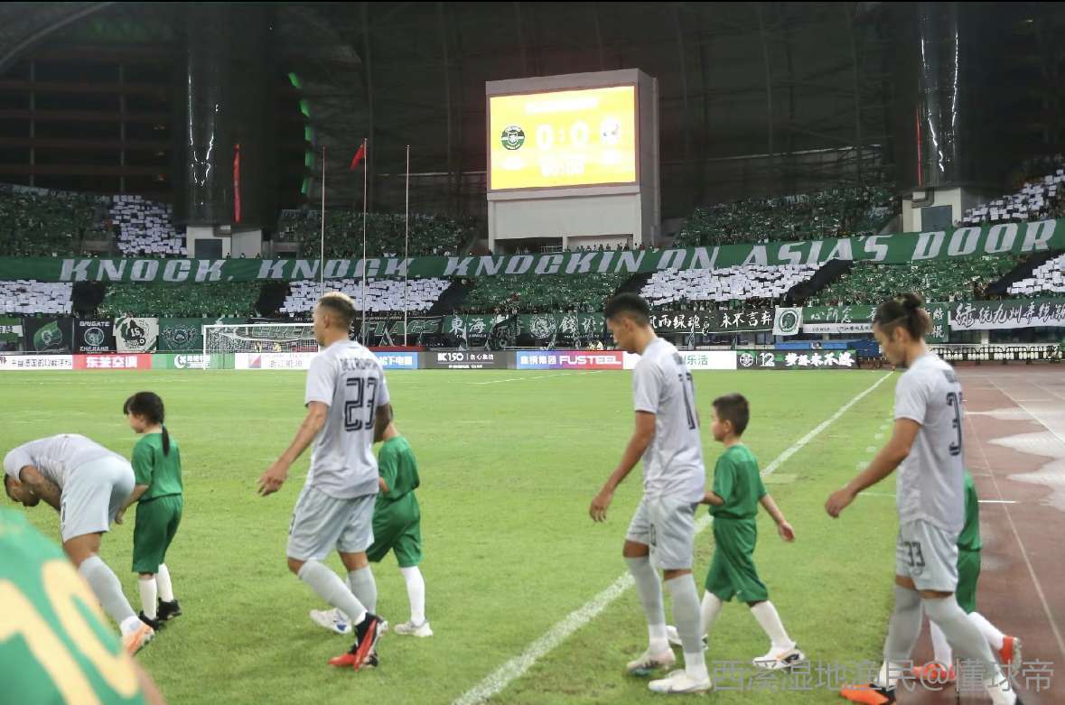 浙媒谈浙江队主场TIFO：7月开始策划，浙江足球历史规模最大