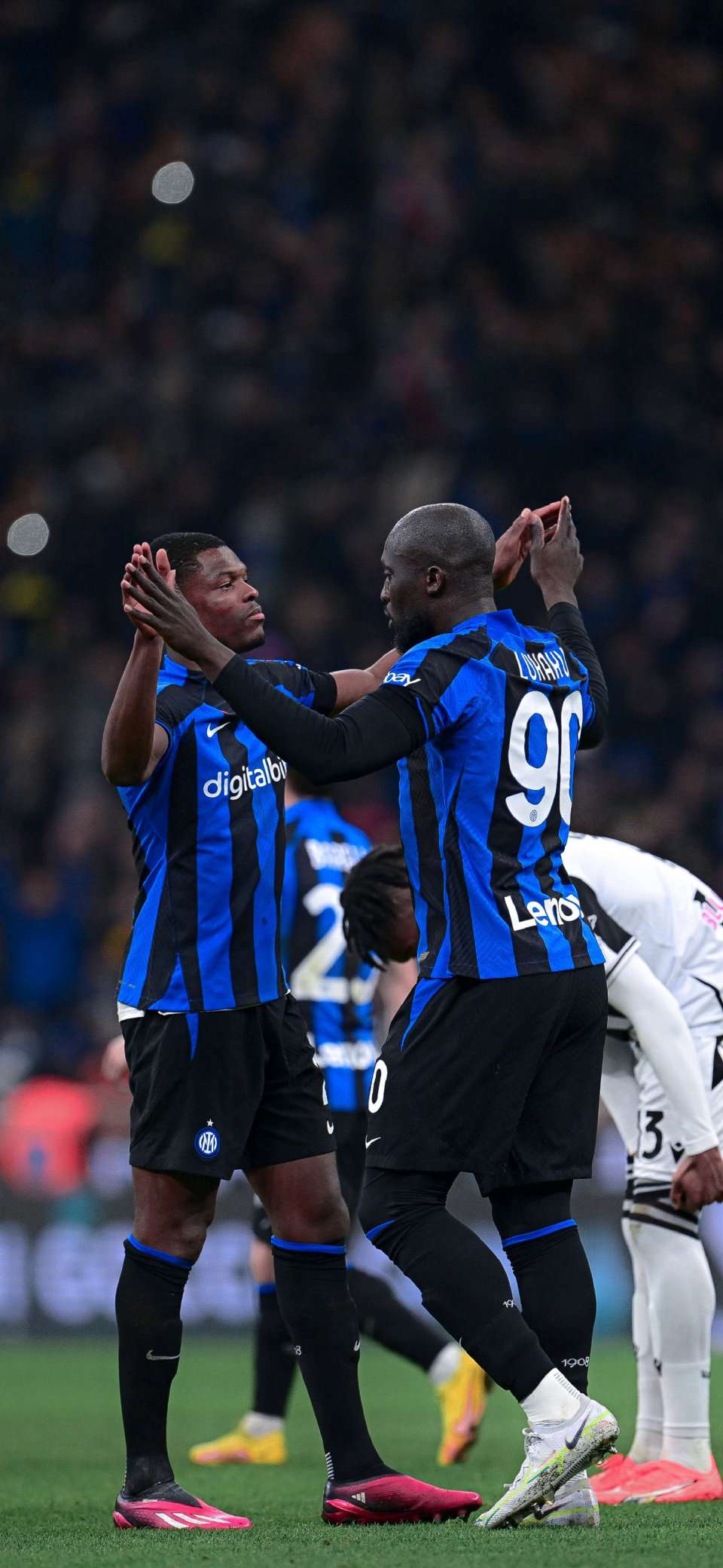 国际米兰高清壁纸[就压着打]