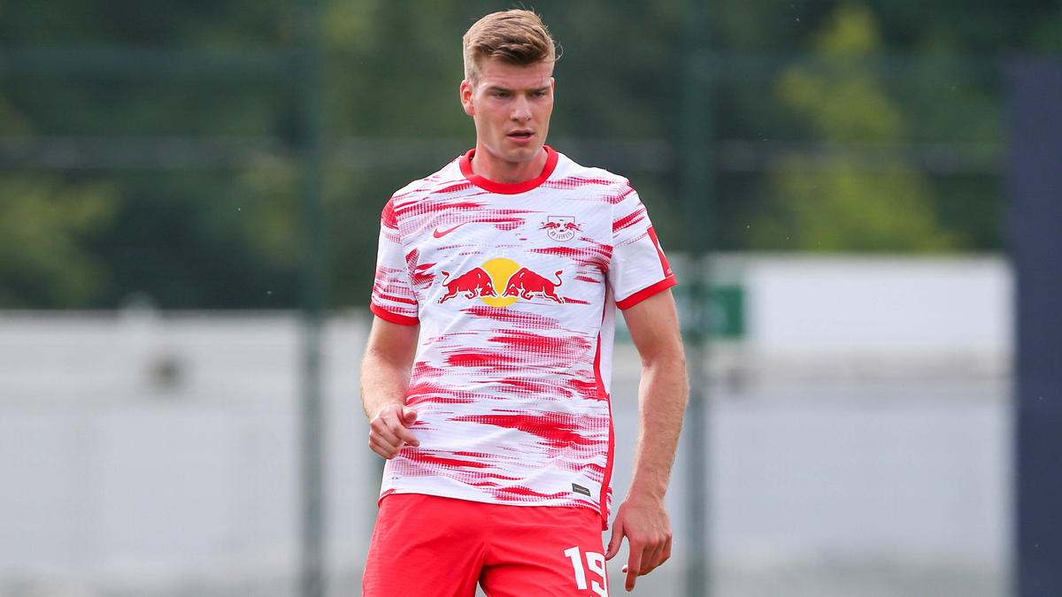 德媒：索尔洛特在与利物浦一战中受伤，将无缘德国超级杯