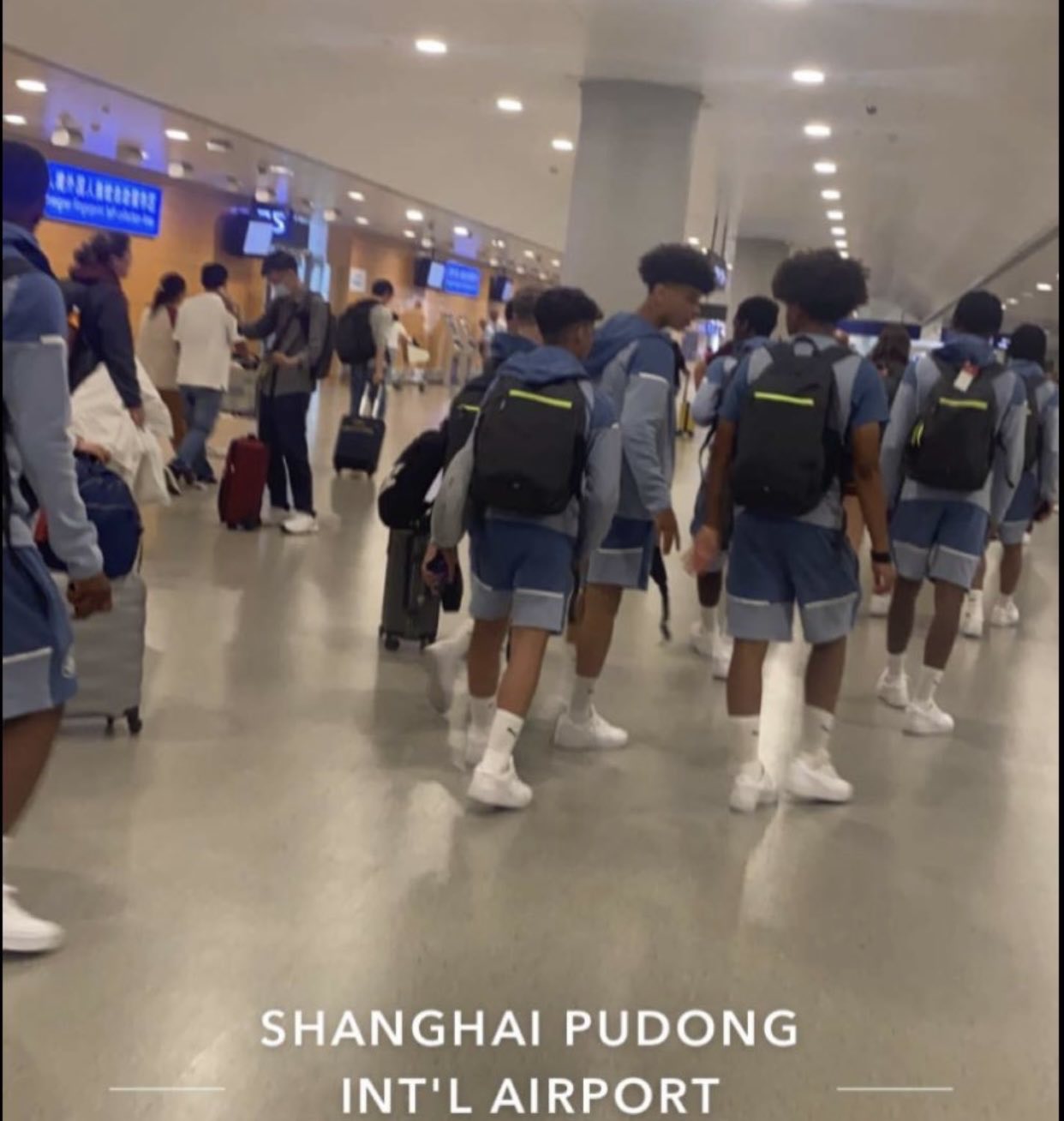 曼城华裔球员Ryan Junwen Liu随曼城...